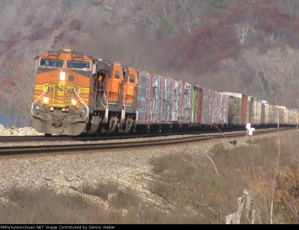 BNSF 4557 BNSF's Aurora Sub.